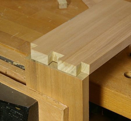 A First Half-Blind Dovetail Joint | Galoototron