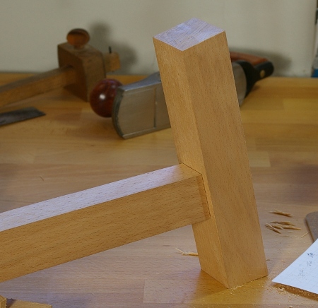 Stool: Cutting an Angled Mortise and Tenon Joint | Galoototron